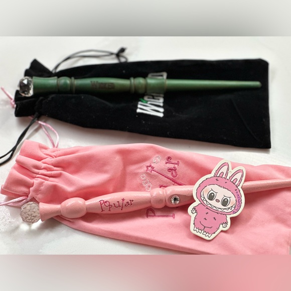 Other | Cinemark Exclusive Wicked Movie Wands Set Elphaba Green Glinda ...